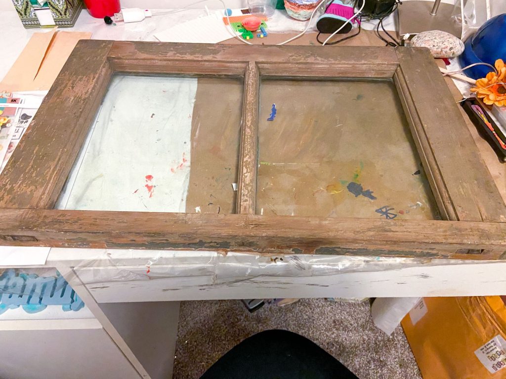 11 Sensational Repurposed Old Windows » Cathartic Crafting » Refinishing